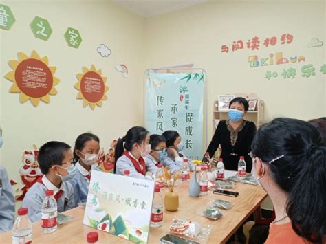 芦北浓情端午 话家风 做香囊
