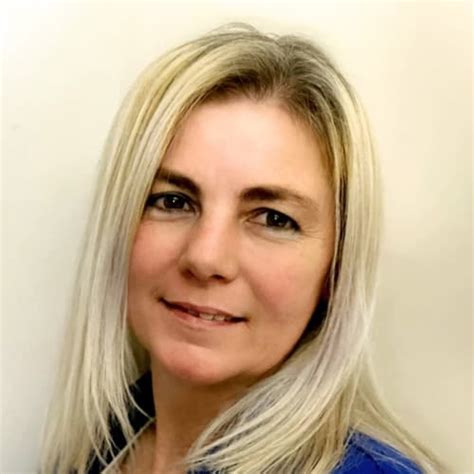 Carrie Roach Farmers Insurance Agent In Tekonsha Mi