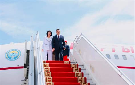 Бүгд Найрамдах Киргиз Улсын Ерөнхийлөгч С Н Жапаров Монгол Улсад хүрэлцэн ирлээ Eguur Mn