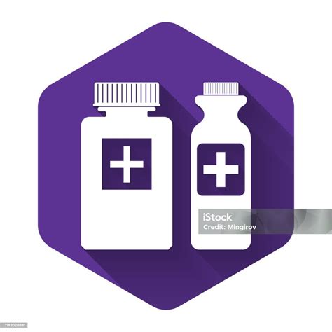 긴 그림자로 분리 된 백색 의학 병 아이콘 병 알 약 기호입니다 약국 디자인 보라색 육각 버튼 벡터 일러스트레이션 0명에 대한