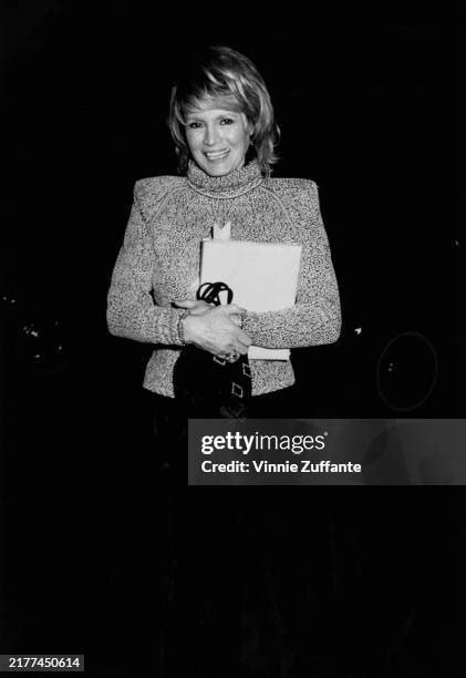3400 Angie Dickinson Photos And High Res Pictures Getty Images