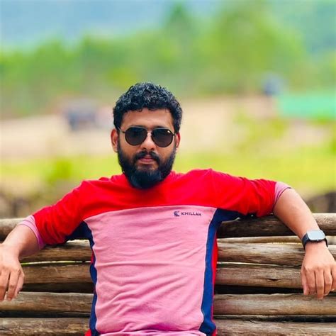 Praveen K S Pravypraveen • Threads Say More