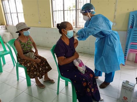 သဲကုန်းမြို့နယ်တွင် ဝန်ထမ်းများနှင့်အသက် ၆၅ နှစ်အထက် သက်ကြီးရွယ်အိုမ