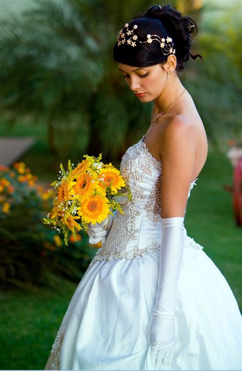 Best Wedding Pictures Of Bride And Groom At Maryann Diggs Blog