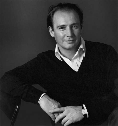 Oniriq Bastien Gonzalez Maître Incontesté De La Pédicure