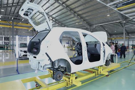 ឧកញ៉ា ង៉ូវ លាងហួត កំពុងវិនិយោគរោងចក្រផ្គុំនិងដំឡើងរថយន្តតម្លៃ