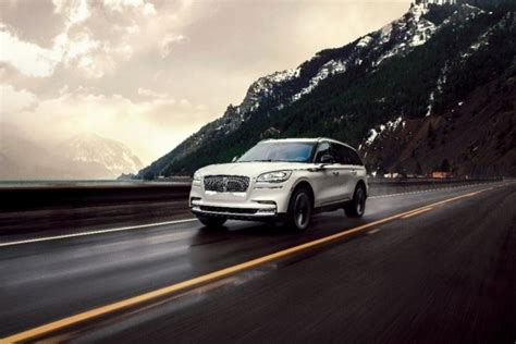 우리가 몰랐던 링컨 에비에이터의 트림별 숨겨진 다양한 매력은