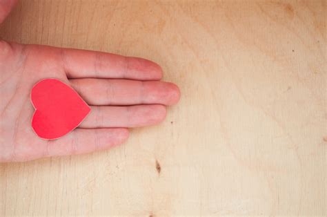 도움 자선 사회적 문제 불필요 자원 봉사 기부 제 2 의 삶의 것들을 포기 가정 생활에 대한 스톡 사진 및 기타 이미지 가정 생활 개념 경감 Istock