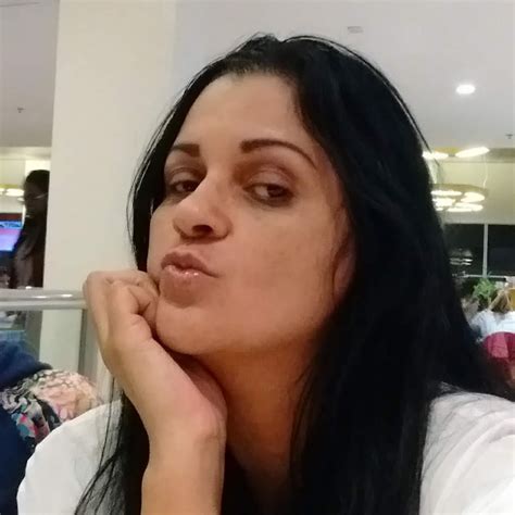 Carla Freitas Youtube