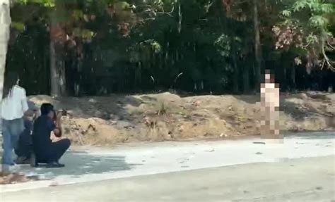 Nhóm Người Chụp ảnh Cô Gái Khỏa Thân Trên đường ở Bình Dương đã đến Làm