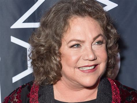Kathleen Turner Wiki Bio Age Net Worth And Other Facts Facts Five