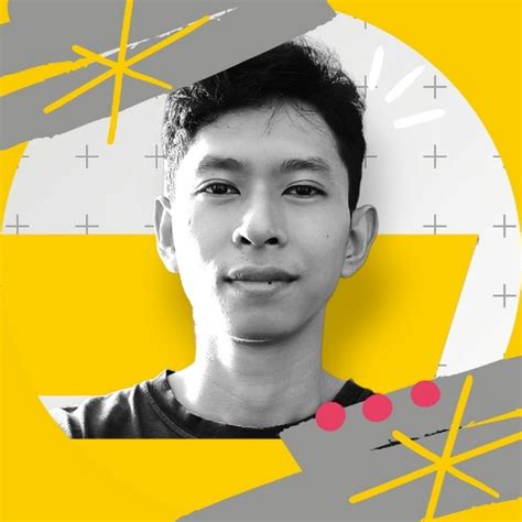 Review Holic Youtube