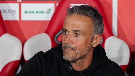 Psg Luis Enrique Sous Le Charme Dun De Ses Joueurs Après La Victoire