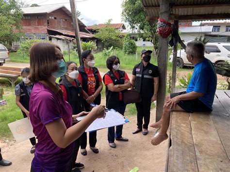 สโมสรโรตารีร้อยเอ็ดมอบรถเข็นให้ผู้ด้อยโอกาส ร้อยเอ็ด