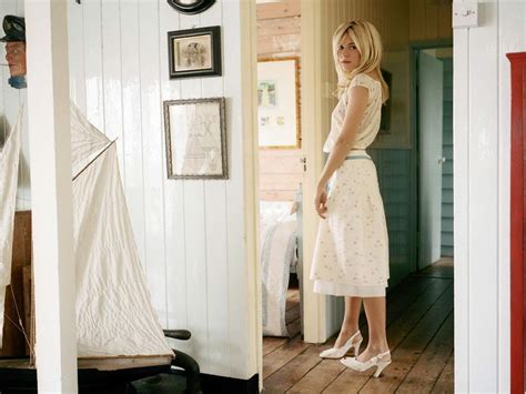 Mega Hotphotos Sienna Miller Hot Photos