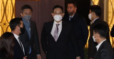 분주한 이재용빈 살만 이어 스페인 총리 면담