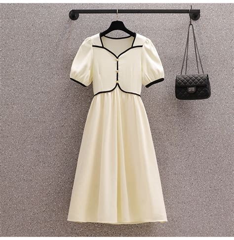 포앤바이앤 오늘출발 원가이하 세일 블랙 4xl 빅사이즈 원피스 하트넥 배색라인 퍼프소매 셔링 플레어 하이웨스트 반팔 미디 원피스 여름 단아한 분위기있는