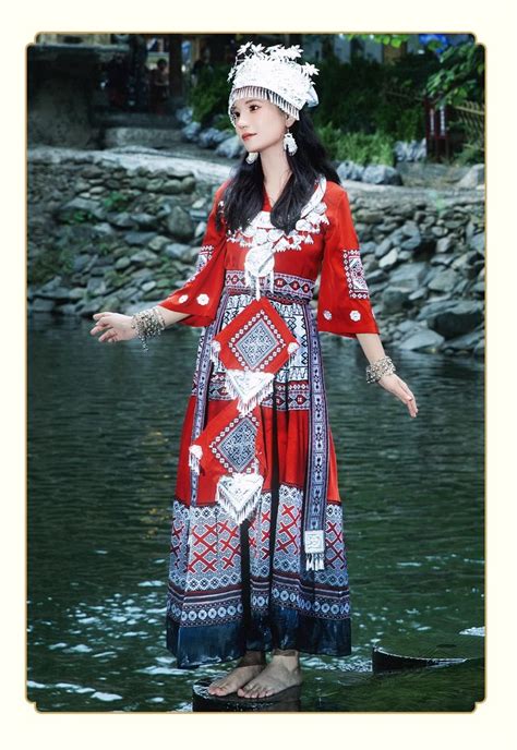 云南少数民族服饰侗族瑶族舞蹈演出服贵州苗寨苗族服装女成人旅拍 阿里巴巴