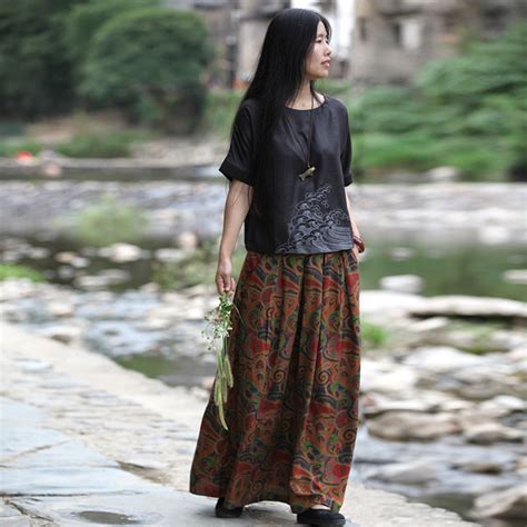 香云纱半身裙清仓 香云纱清仓上衣 高档香云纱连衣裙清仓 大山谷图库