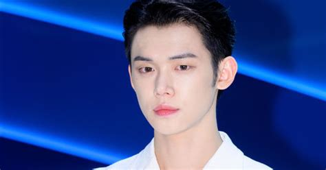 투모로우바이투게더 연준 설렘 폭발 하트 [사진]