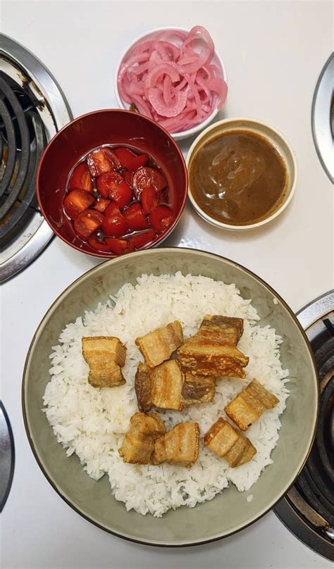 Liempo Na Nasa Ibabaw Ng Kanin R Pangetperomasarap