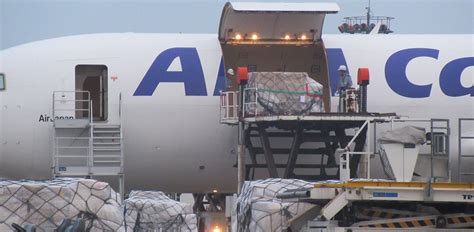 航空貨物輸出「24カ月連続減」の歴史的低水準！回復のカギ握る“期待の産業”とは？ 物流専門紙カーゴニュース発 ダイヤモンド・オンライン