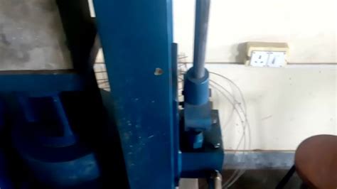 Analog 1000 Kn Compression Cube Testing Machine Manual At Rs 27000 In New Delhi