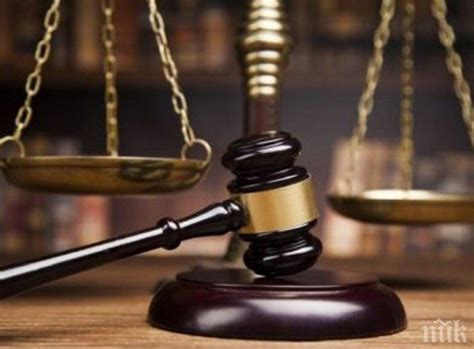 Двама френски бивши тайни агенти бяха осъдени за измяна в полза на Китай Информационна агенция ПИК