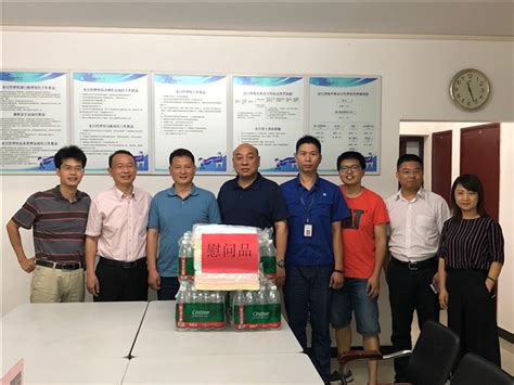 蓝焰自动化公司领导慰问在高温中坚守一线的企业员工