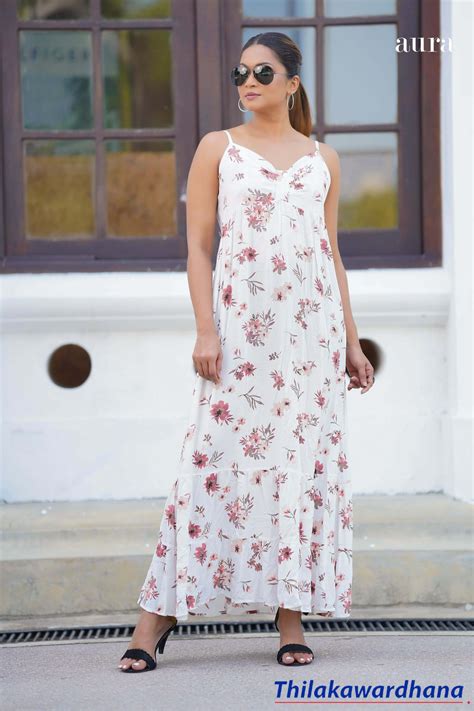 Thilakawardhana Aura Floral Printed Maxi Dress Rs 1 490 00 Tw14294 Buy Online Tinyurl