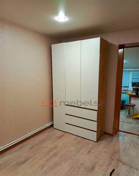 Хелен Шкаф 3Д ШК06 Дуб Крафт Золото Белый