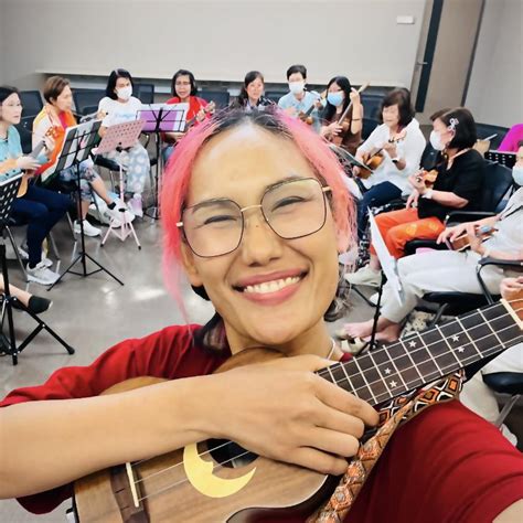 แอ๊ปเปิ้ล Apple Show อุปกรณ์พร้อม นางแบบล่ะ55 เตรียมถ่ายปกsingleใหม่ Appleshow ขอไฟเพิ่ม