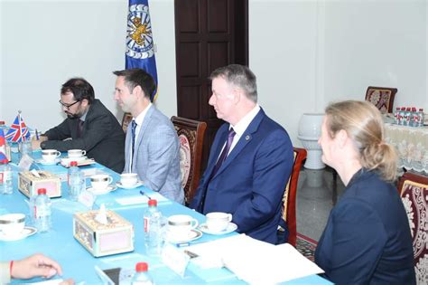 នាយឧត្តមសេនីយ៍ សន្តិបណ្ឌិត នេត សាវឿន ទទួលជួបឯកអគ្គរាជទូតថ្មី នៃចក្រភពអង់គ្លេសប្រចាំកម្ពុជា