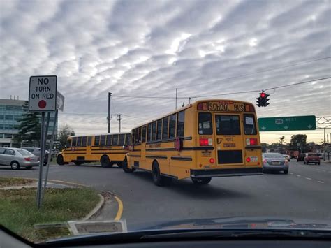 This Bus Blocking Traffic Instead Of Waiting For Space To Turn R