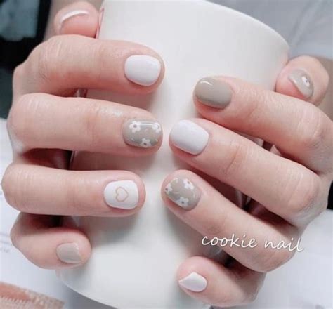 30 ลายเล็บเกาหลีเกาใจ เรียบๆ แต่สดใสน่ารัก Ladyissue เว็บรีวิวเครื่องสำอาง ชุมชนผู้หญิง ฮา