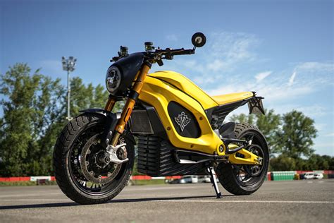 Hyper Performing Italian Electric Motorbike Lacama 20 At Eicma 2023