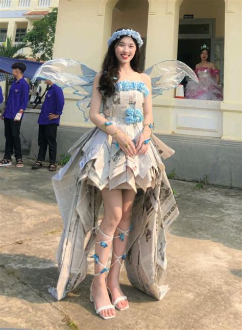 Trang Phục Tái Chế Từ Giấy Báo Táichế 12a1 Recycled Dress Recycled