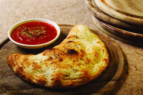 한 입으로 이탈리아를 느낄 수 있는 이탈리아 전통음식 깔조네and라자냐 네이버 블로그