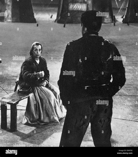 MUTTER COURAGE UND IHRE KINDER Stock Photo Alamy