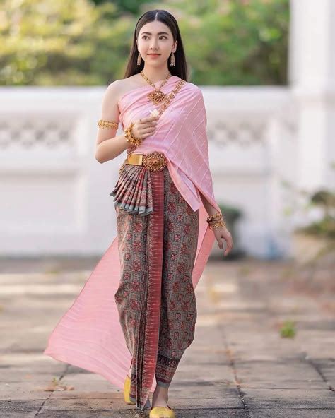 ชมลุคหวานๆ นางงามเขาสวนกวาง สาวหน้าคล้าย อภัสรา ชวนเที่ยว จ ขอนแก่น มีภาพชุด นางแบบ