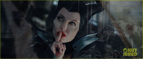 Angelina Jolies New Maleficent Trailer Debuts At The Grammys Photo