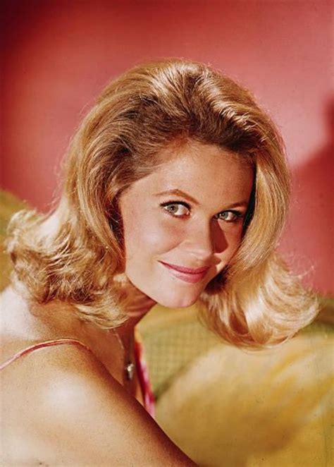 30 Wonderful Publicity Photos Of Elizabeth Montgomery As Samantha