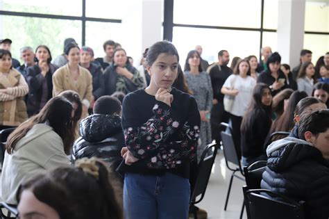 ოზურგეთის 🦉📚 ოზურგეთის მუნიციპალიტეტის კულტურის და მოსწავლე ახალგაზრდობის ცენტრის