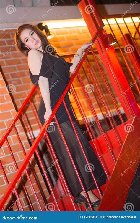 Young Beautiful Woman Outdoor Portrait Stock Image Image Of Brunette