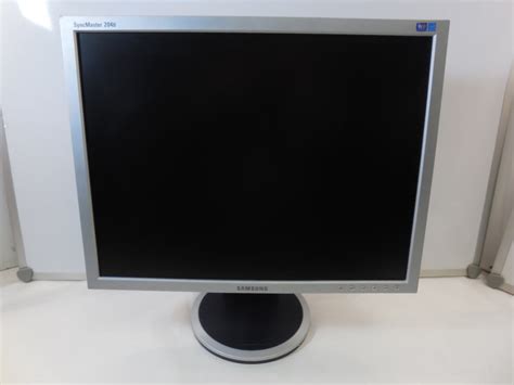 SAMSUNG SyncMaster 204B, 20.1 LCD monitor, nastavljiv po višini