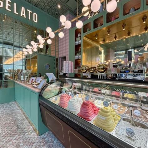 طراحی داخلی بستنی فروشی دکور کافه بستنی ساده و شیک ایرانی