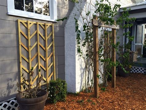 Remodelaholic Diy Chevron Lattice Trellis Tutorial