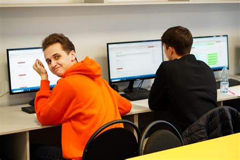 У 2025 році випускники знову складатимуть НМТ Читайте на Ukr Net