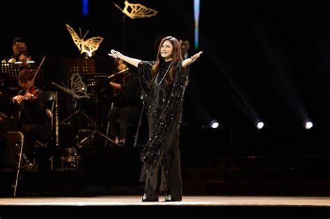 江蕙大巨蛋華麗復出感動全台！ 洪榮宏親弟218字揭內幕 Ettoday星光雲 Ettoday新聞雲