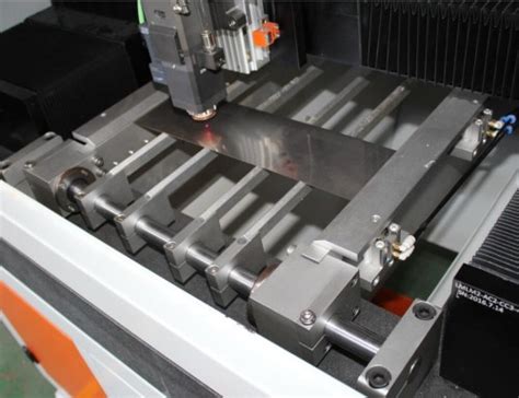 레이저 절단 기계 Ss Cs 금속 시트 의 고품질 레이저 절단 기계 Ss Cs 금속 시트